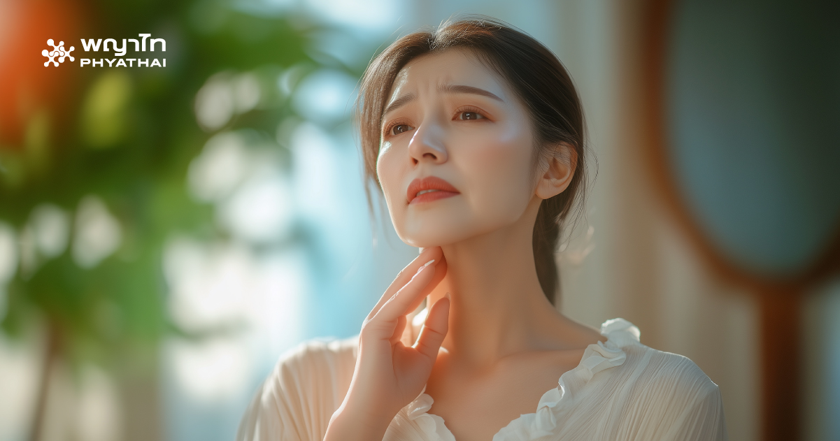 「たるんだあご、前かがみの首」年齢はあまり関係なく、なってしまっても治せます | Phyathai Hospital